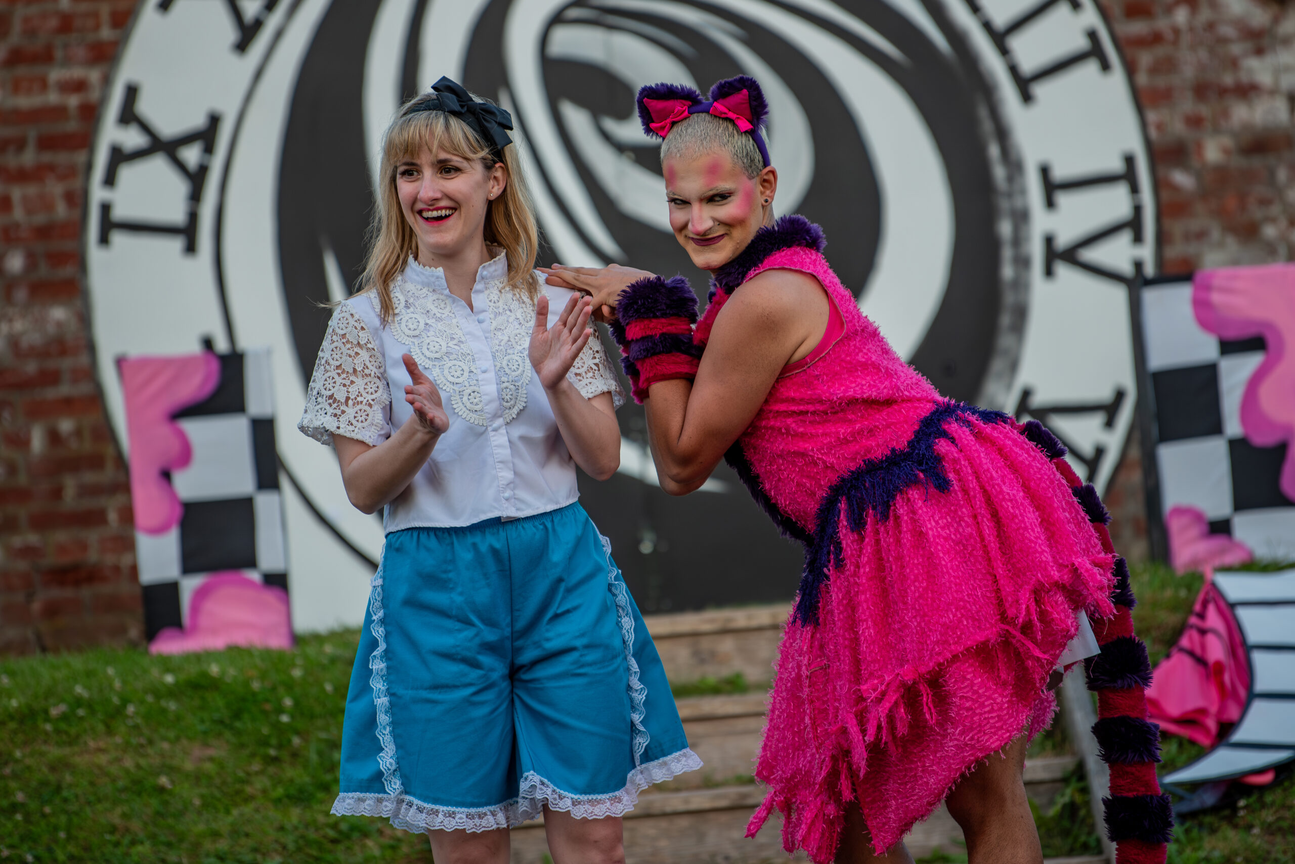 Play Your Cards Right & Go see Alice in the Park: Chop Chop! - The Way ...